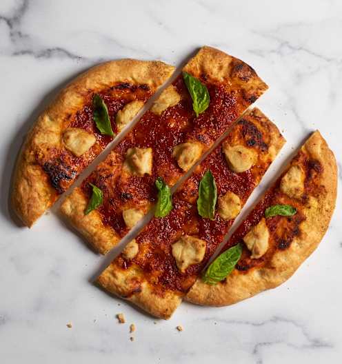 Pizza with Cashew Mozzarella (Matthew Kenney) - Cookidoo® – the ...