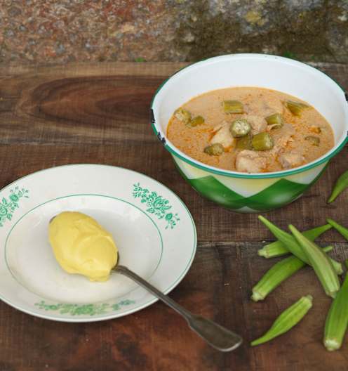 Muamba de ginguba com galinha e funje de milho - Cookidoo® – a ...