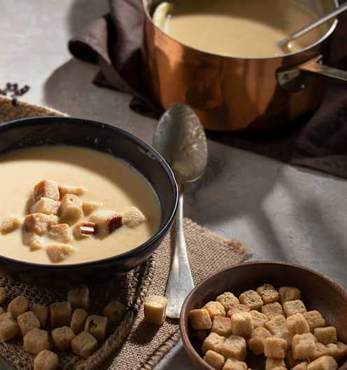 Consomé a la reina - Cookidoo® – the official Thermomix® recipe platform