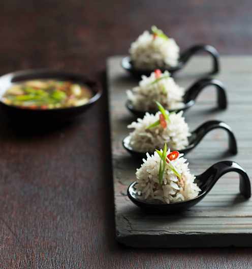 Steamed rice balls with spicy lime dipping sauce - Cookidoo® – the ...