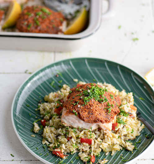 Saumon en croûte de pesto de tomates séchées et riz aux légumes ...