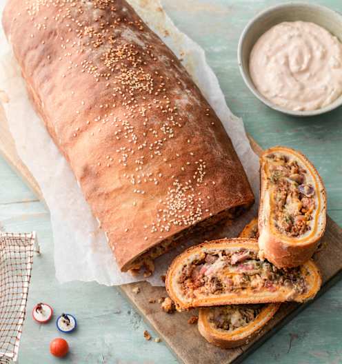 Bacon Cheeseburger Garbage Bread - Cookidoo® – Thermomix® 官方食譜平台