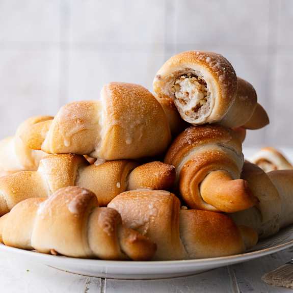 Cuernitos veganos con relleno de frutos secos - Cookidoo® – la ...