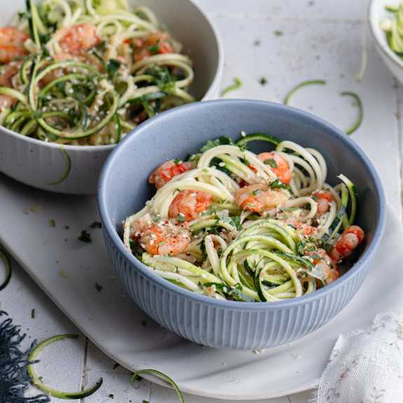 Spiralized Zucchini Noodles with Prawns and Lemon Sauce - Cookidoo ...