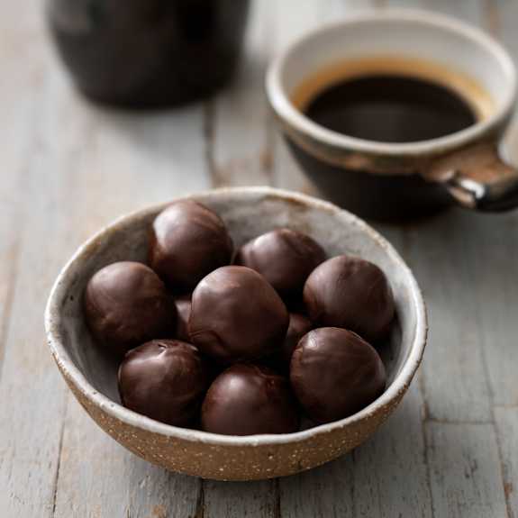 Chocolate Peanut Butter Protein Balls - Cookidoo® – the official ...