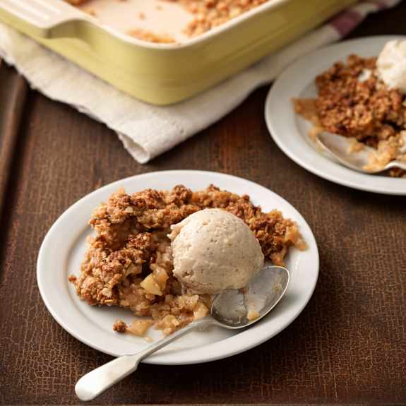 Apple Flapjack Crumble with Cinnamon Ice Cream - Cookidoo® – the official Thermomix® recipe platform