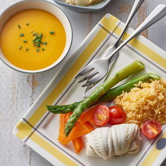 Squashsoppa, Fisk med ris och grönsaker samt Smulpaj på äpple och päron ...