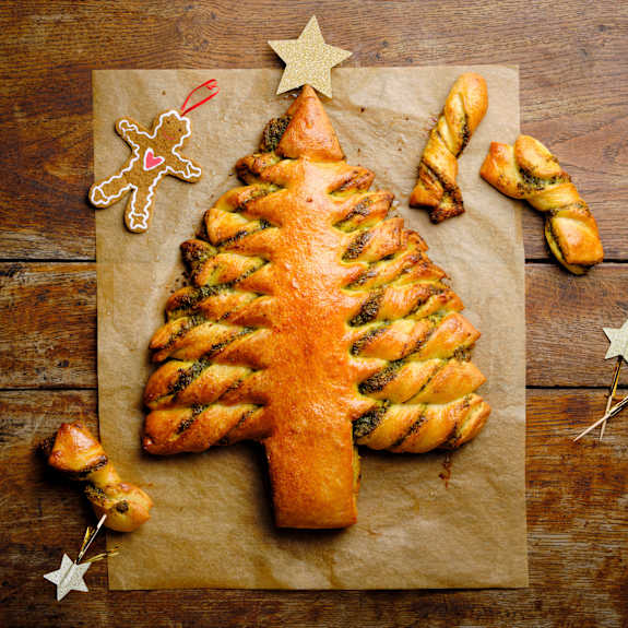 Pesto Tear and Share Christmas Tree Bread - Cookidoo® – the official ...