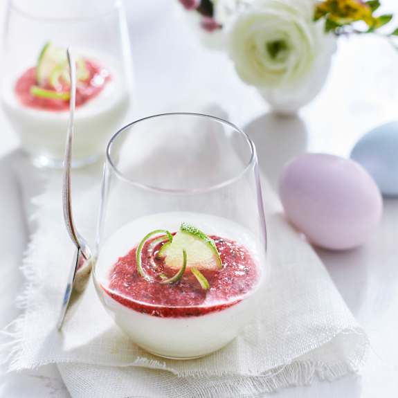 Lime Yoghurt Mousse with Strawberry Coulis - Cookidoo® – the official ...