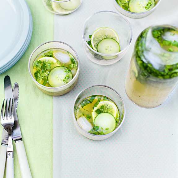Cocktail concombre-citronnelle-citron vert - Cookidoo® – oficjalna ... Cocktail concombre-citronnelle-citron vert - Cookidoo® – oficjalna ...