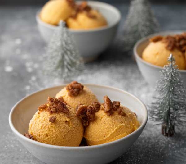 Spiced Squash Ice Cream with Pecan Crunch - Cookidoo® – the official ...