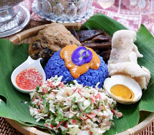 Nasi Kerabu (Nasi Bunga Telang) - Cookidoo® – the official Thermomix ...