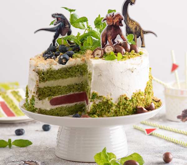 Tort szpinakowy z kremem limonkowym i żelką truskawkową - Cookidoo ...