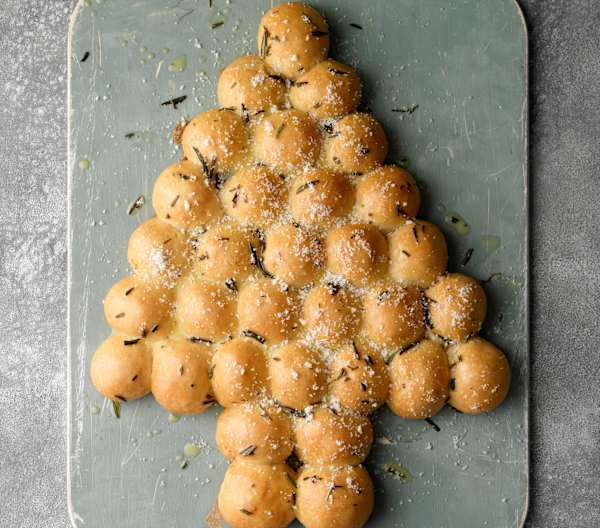Christmas Tree Pull-apart Bread - Cookidoo® – the official Thermomix ...