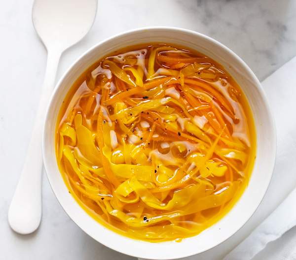 Bouillon détox au curcuma et aux légumes - Cookidoo® – the official ...