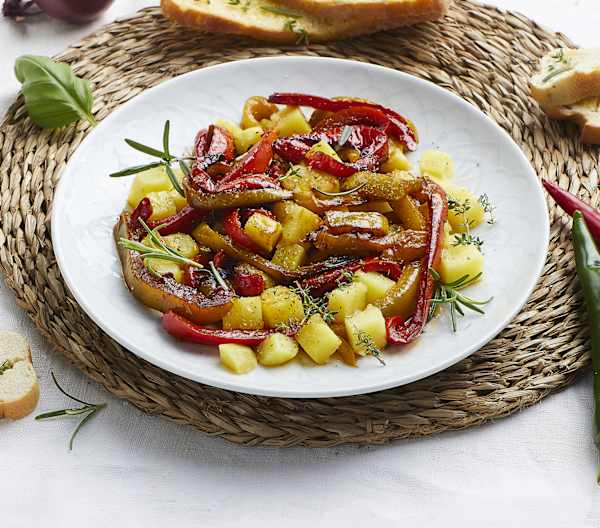 Pipi e patati (contorno di peperoni e patate) - Cookidoo® – the ...