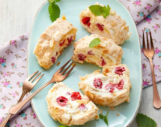 Himbeer-Baiser-Rolle - Cookidoo® – das offizielle Thermomix®-Rezept-Portal