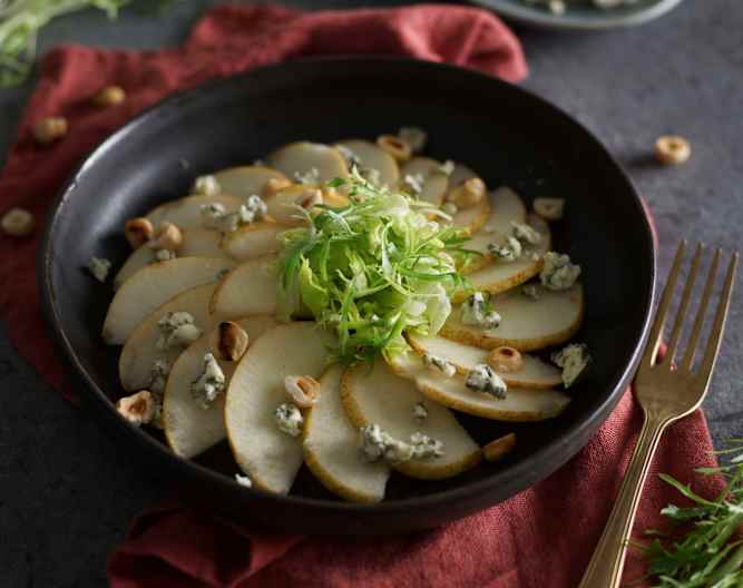 Ensalada de pera y queso azul con avellanas - Cookidoo® – la plataforma ...