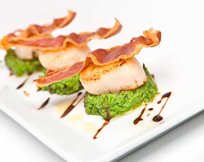 Scallops with pea purée - Cookidoo® – the official Thermomix® recipe ...