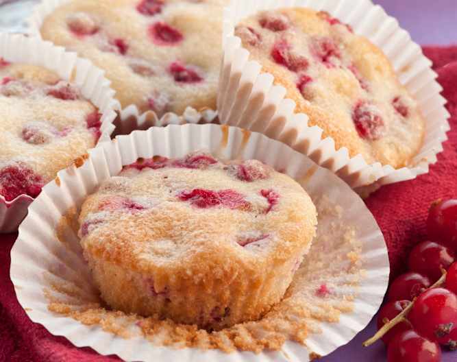 Magdalenas de grosellas y almendras - Cookidoo® – the official ...