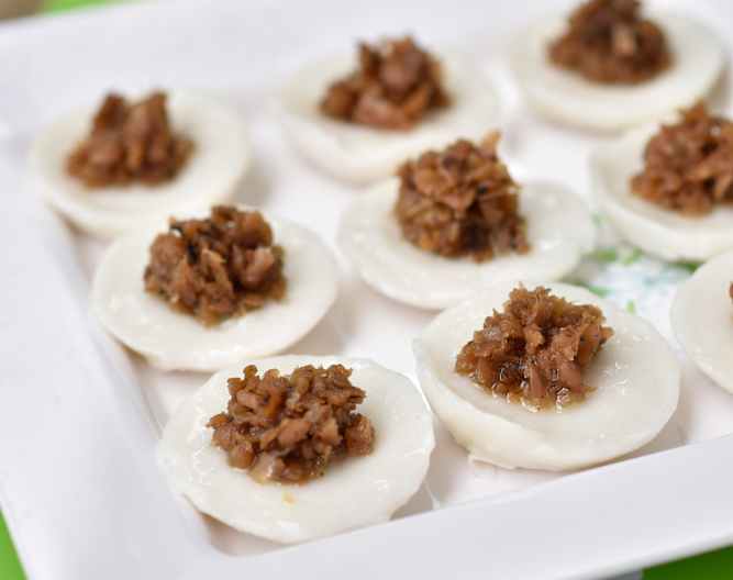 Chwee Kuih (steamed rice cake) - Cookidoo® – the official Thermomix ...