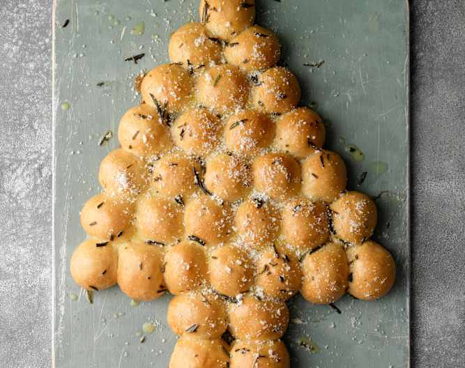 Christmas Tree Pull-apart Bread - Cookidoo® – the official Thermomix ...