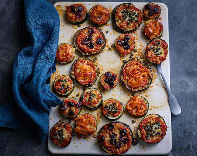 Piza com base de beringela e curgete low carb - Cookidoo® – platform ...
