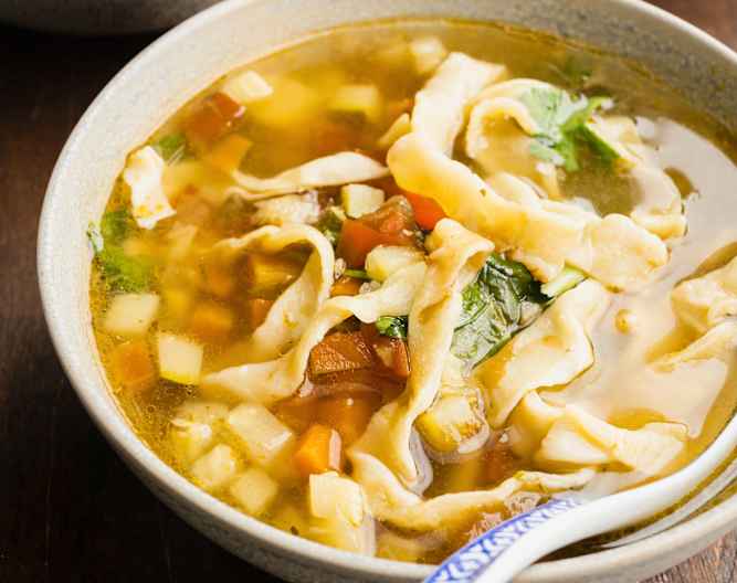 Thenthuk (Tibetische Nudelsuppe) - Cookidoo® – Thermomix® 官方食譜平台