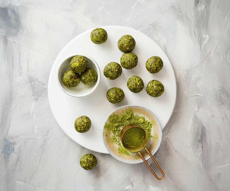 Nutty matcha balls - Cookidoo® – the official Thermomix® recipe platform