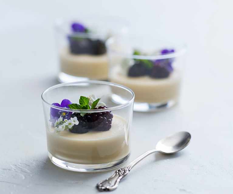 Tahini cream with blackberries (Raymond Capaldi) - Cookidoo® – the ...