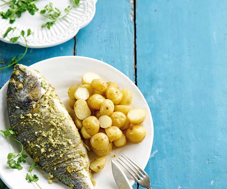 Dourada recheada com pesto de coentros - Cookidoo® – the official ...