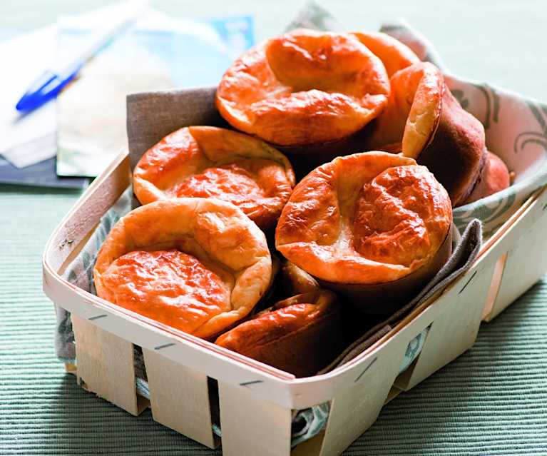 Cheesy Milk Rolls - Cookidoo® – the official Thermomix® recipe platform