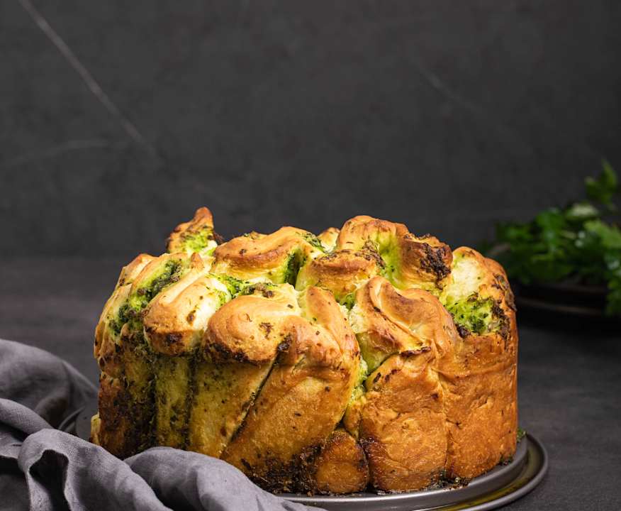 Herb and garlic pull-apart bread - Cookidoo® – the official Thermomix ...