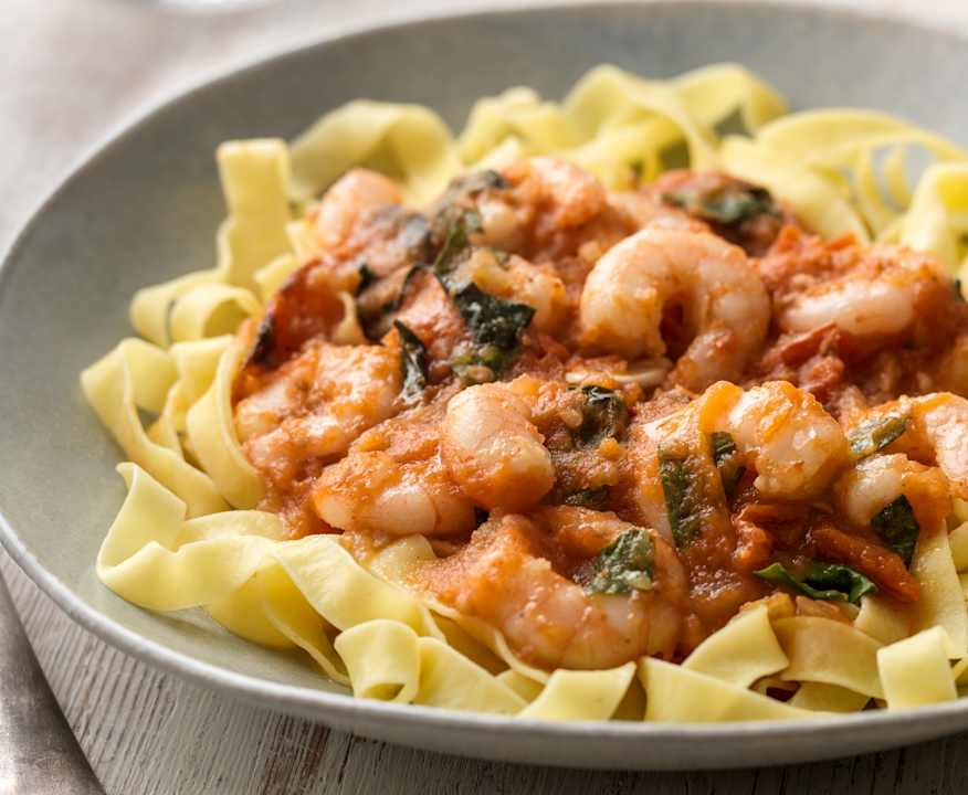 Fettucine cu roșii și crevete - Cookidoo® – the official Thermomix ...