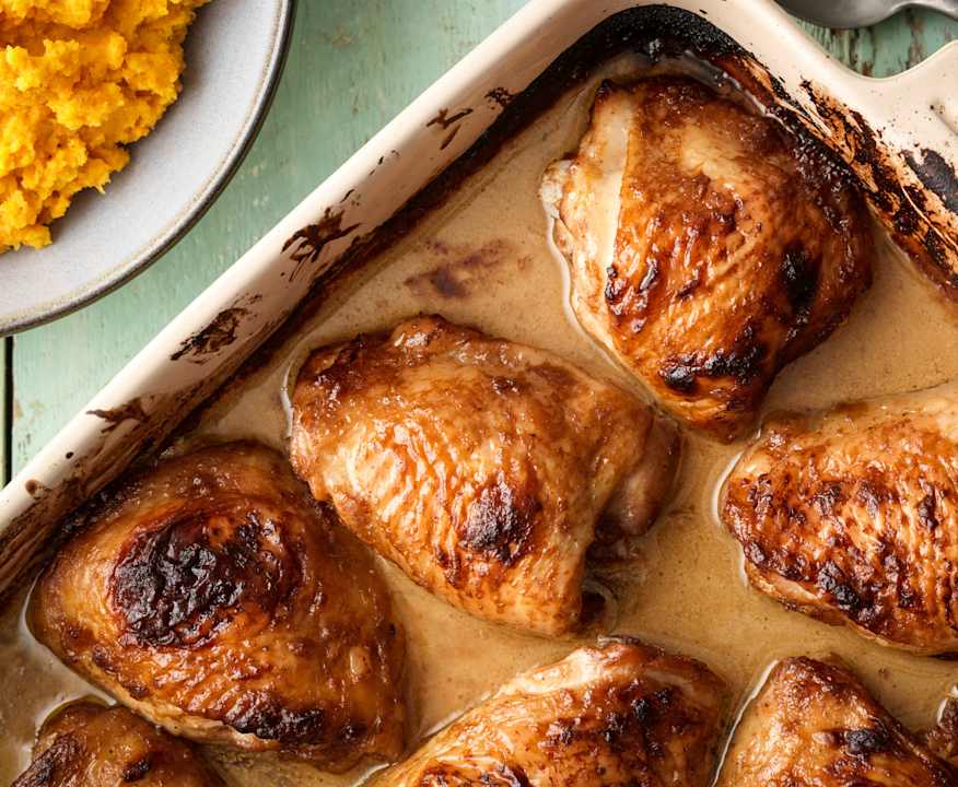 how to cook chicken thigh fillets in the oven uk
