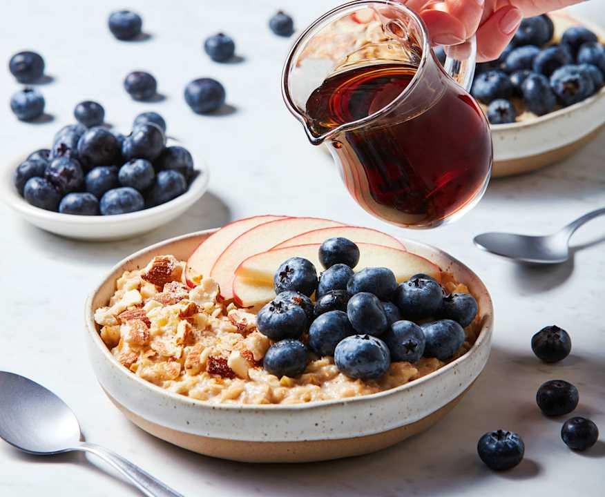 Maple Oatmeal with Apples and Blueberries - Cookidoo® – the official ...