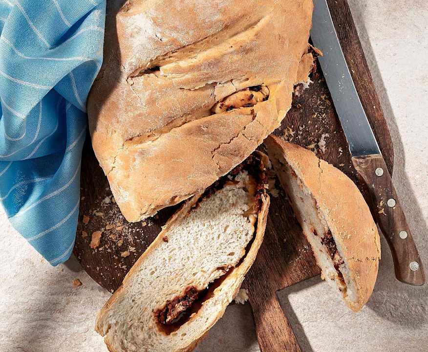 Παραδοσιακό γεμιστό ψωμί με προζύμι - Cookidoo® – the official ...