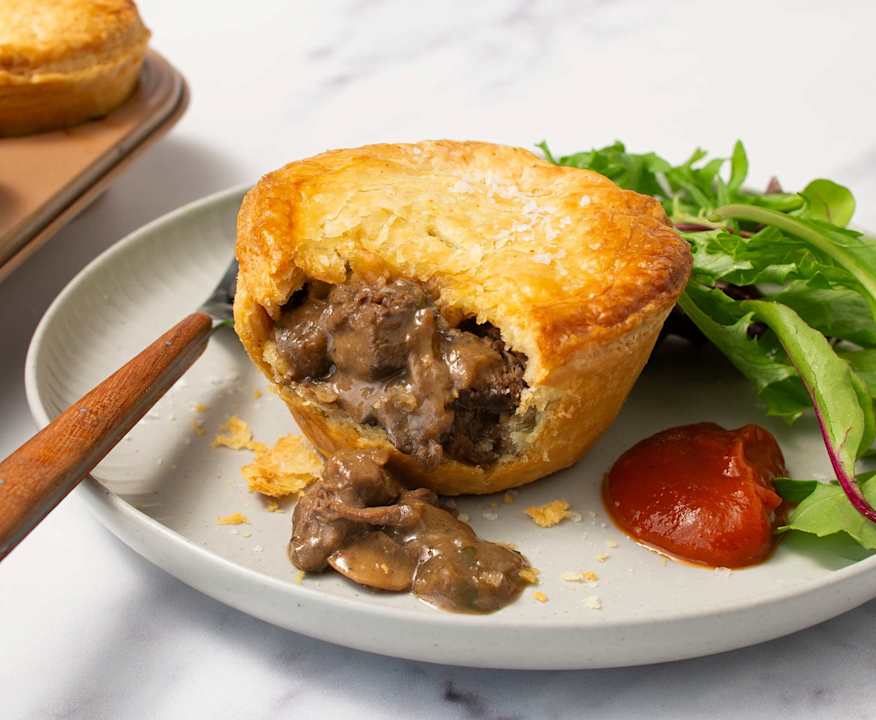 Aussie meat pies - Cookidoo® – the official Thermomix® recipe platform