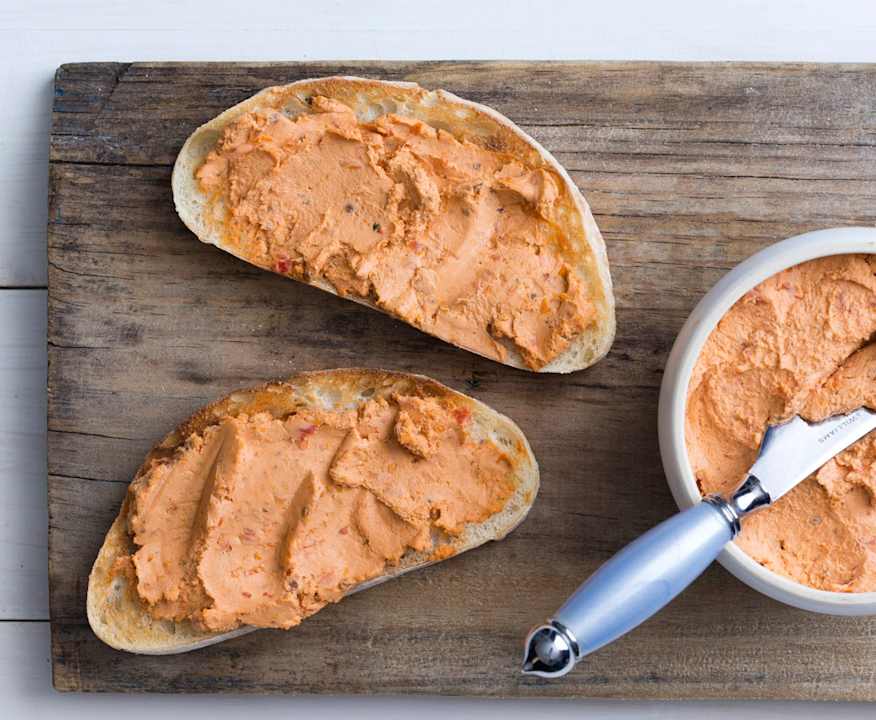 Creamy sun-dried tomato dip - Cookidoo® – the official Thermomix ...