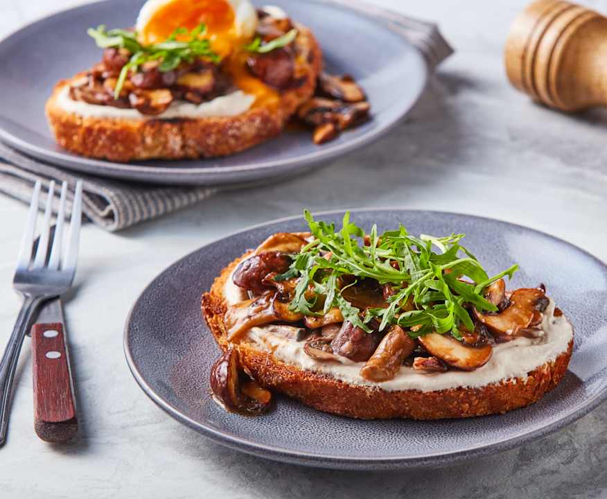 Toast Champignon met Miso en Tahini Yogurt - Cookidoo® – the official ...