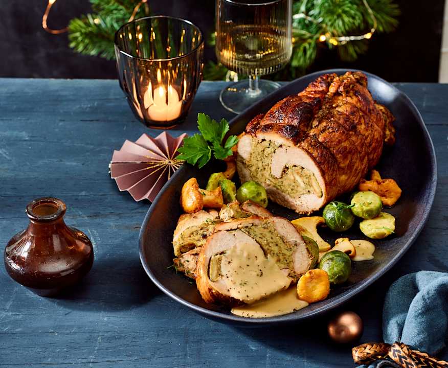 Kalbsrollbraten mit Pfifferlingsfüllung - Cookidoo® – the official ...