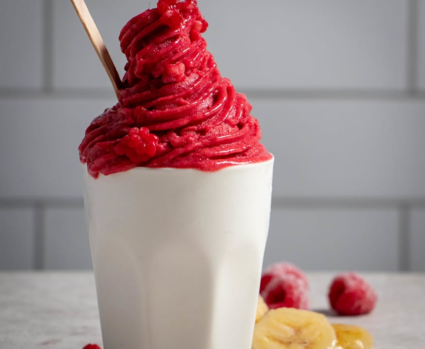 Banana and raspberry soft serve - Cookidoo® – the official Thermomix ...