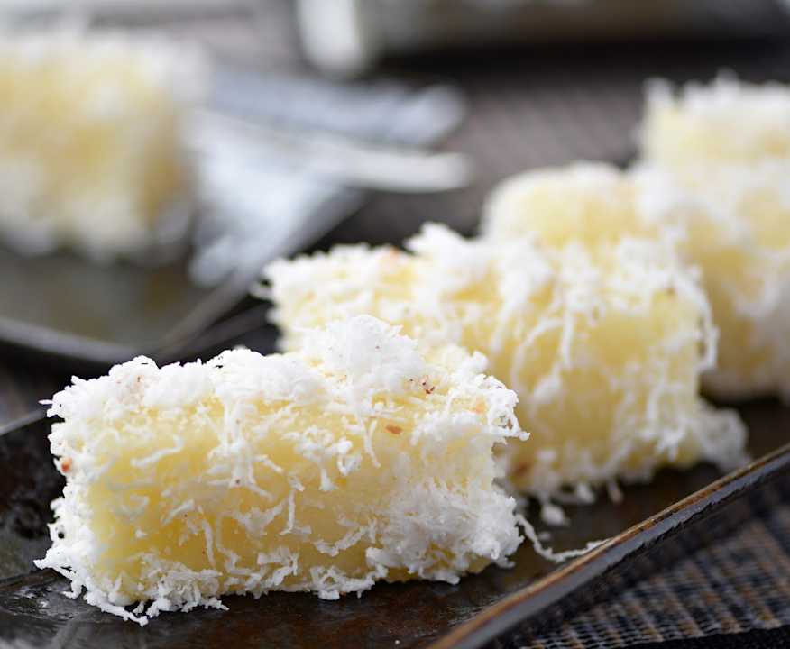 Kue Singkong Kukus (Steamed Tapioca Kuih) - Cookidoo® – the official ...