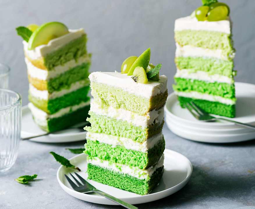 Green Ombre Naked Cake - Cookidoo® – the official Thermomix® recipe ...