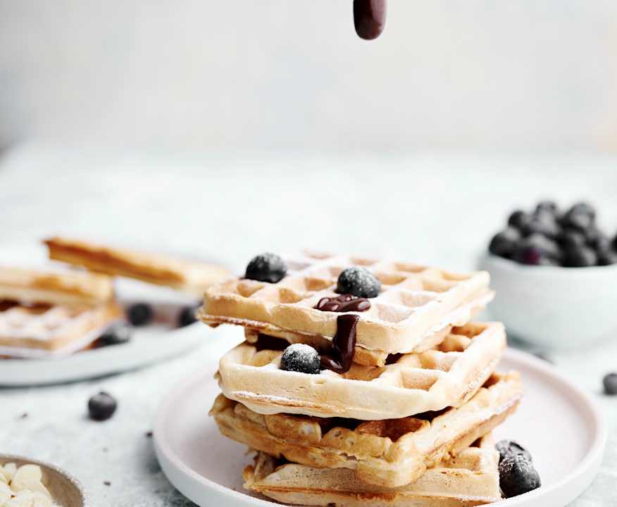 Gofres veganos con salsa de chocolate - Cookidoo® – the official ...