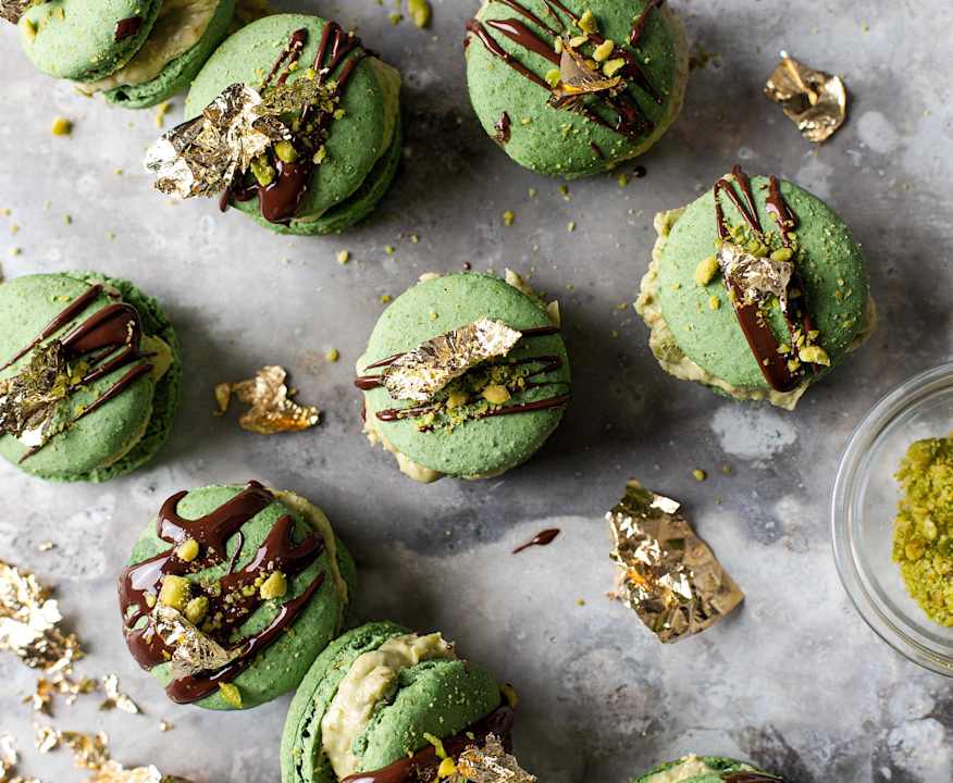 Macarons Dubai chocolate - Cookidoo® – the official Thermomix® recipe ...
