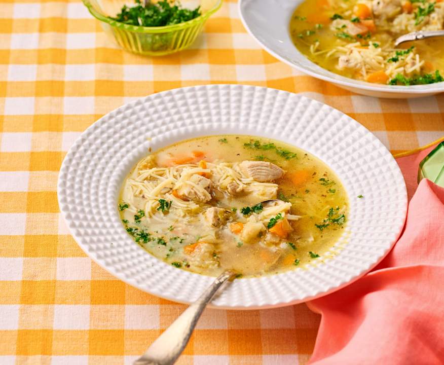 Schnelle Hühner-Nudel-Suppe - Cookidoo® – the official Thermomix ...