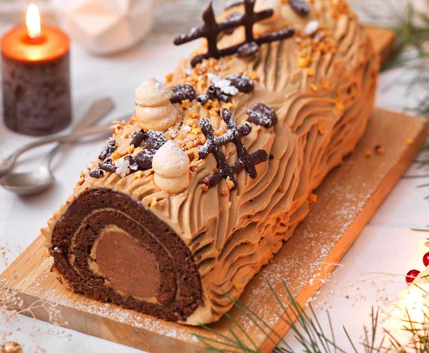 Bûche roulée chocolat-café, cœur praliné-chocolat - Cookidoo® – la ...