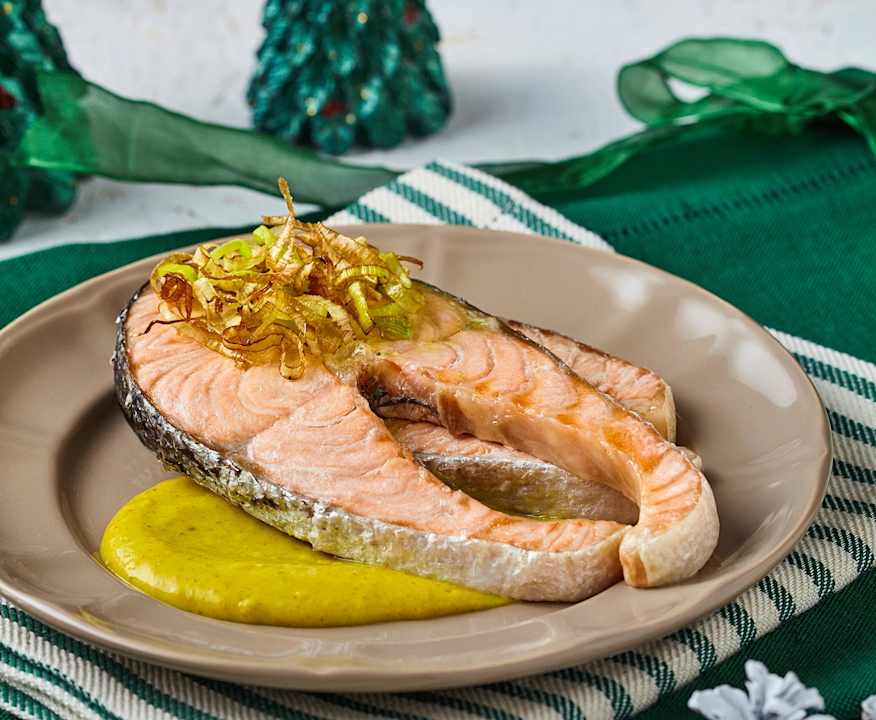 Salmone in salsa al curry con anelli di porro croccante - Cookidoo ...