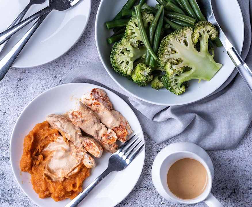 High Protein Paprikakip met Zoete Aardappelpuree en Cashewcrème ...